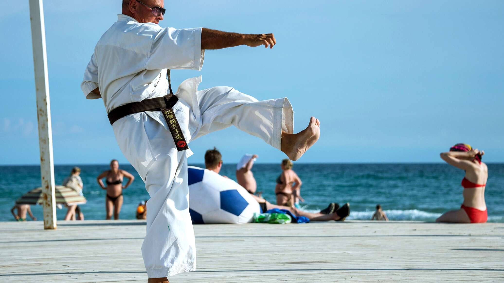 Kaip sumažinti juosmenį ir pašalinti riebalus nuo šonų ir nugaros ...